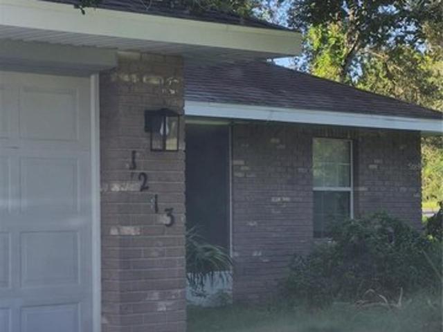 1213 W Sorrento Dr, Citrus Springs, FL 34434
