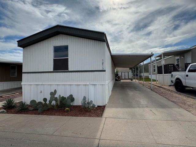 1213 W Welland Rd, Phoenix, AZ 85041 | MLS #7017 | Compass