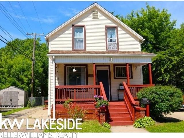 1213 12th St, Port Huron, MI 48060