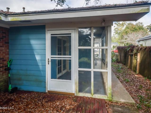 1213 27th St, Gulfport, MS 39501 | MLS #4137 | Compass