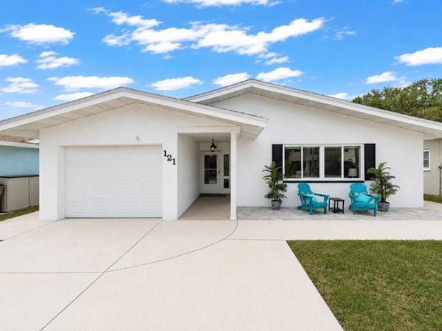 121 10th Ave, Indian Rocks Beach, FL 33785