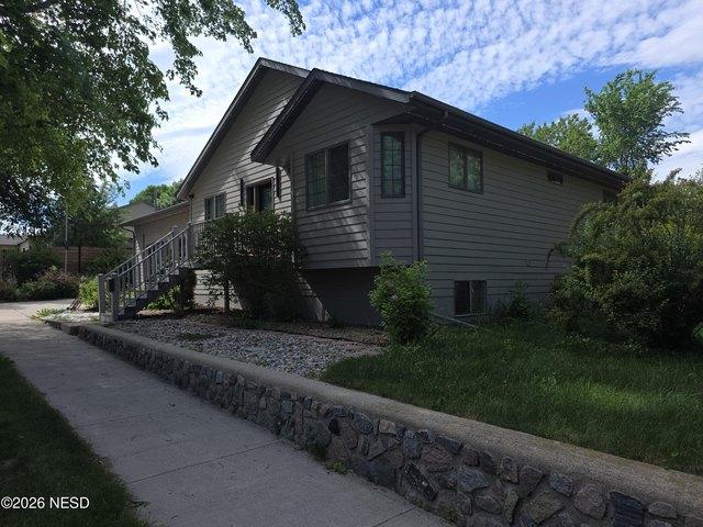 121 11th Ave E, Webster, SD 57274