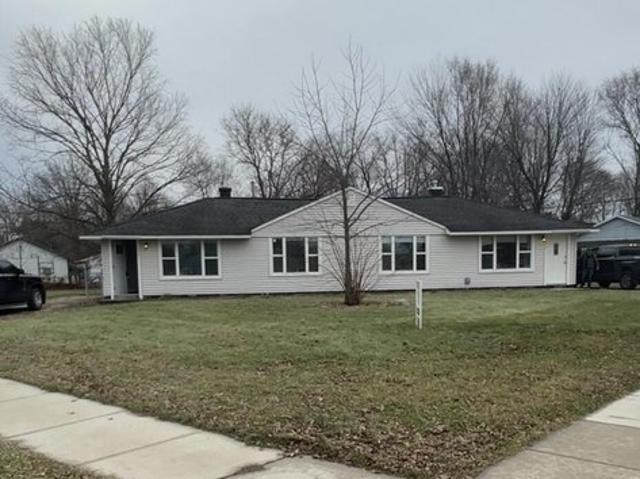 121 123 Parkview Ave, La Porte, IN 46350