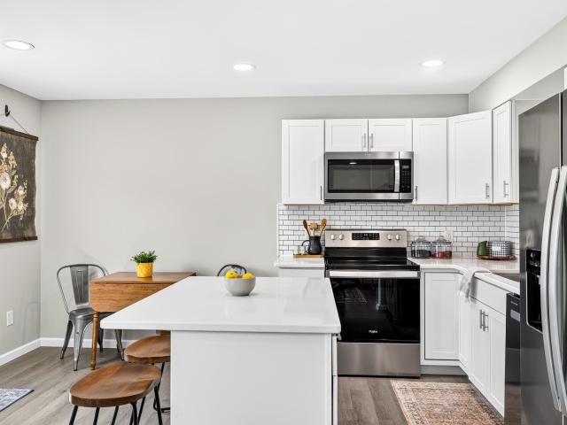 121 21ST ST