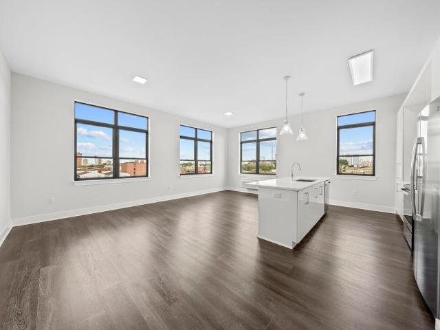 121 34th St Unit# 303, Union City, US, NJ