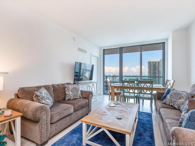 121 34th St NE #2906, Miami, FL 33137