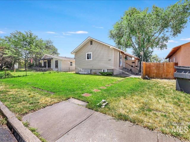 121 7th Ave South