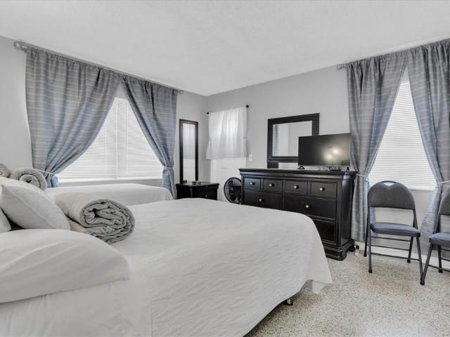 121 46th Avenue Unit 2A, St Pete Beach, US, FL