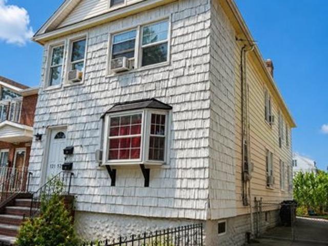 121 53 6th Ave, Flushing, NY 11356