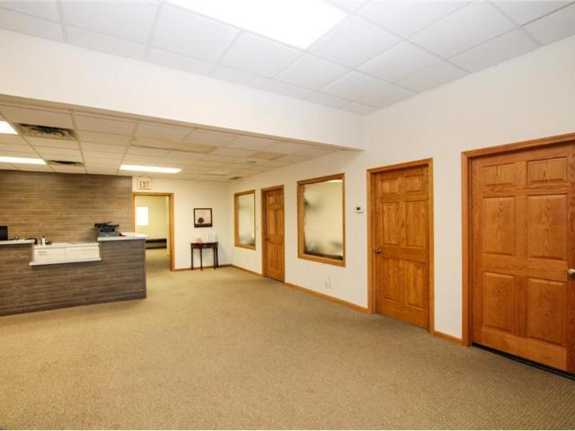 121 5th Avenue W