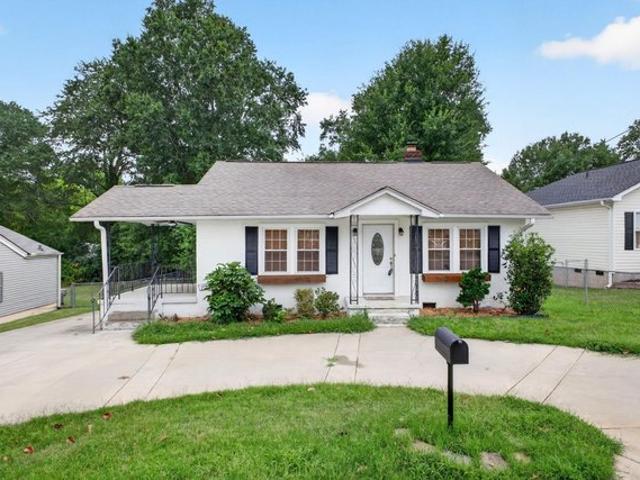 121 Connecticut Ave, Greer, SC 29650