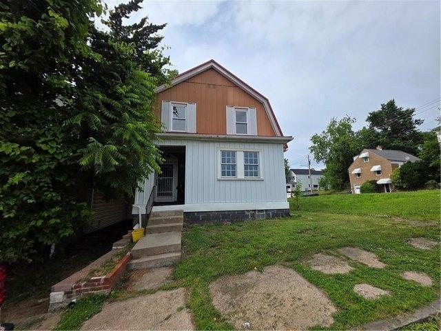121 Catalpa St, New Kensington, PA 15068