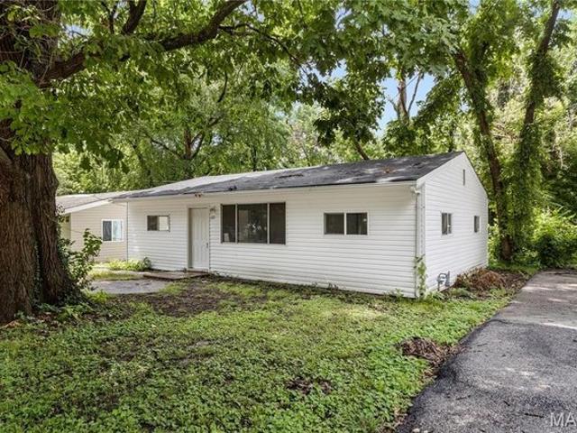 121 Cady Dr, Calverton Park, MO 63135