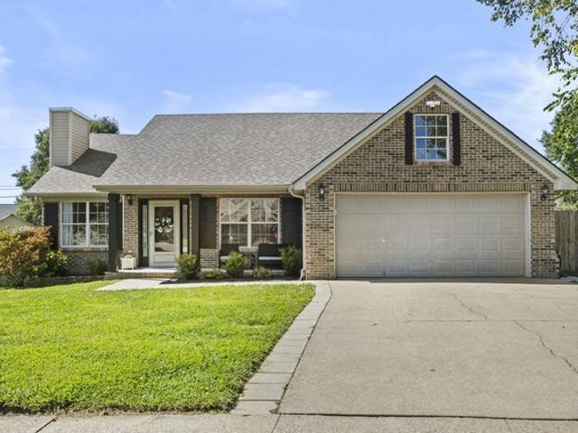 121 Caffrey Ct, Nicholasville, KY 40356