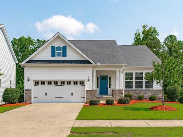 121 Cahors Trl, Holly Springs, NC 27540