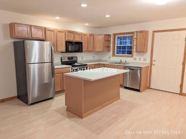 121 Canaan Rd. Apt 2 beds, 1 full and 1 half bath