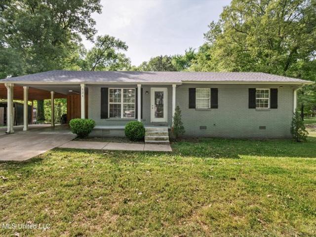 121 Carol Ln, Byhalia, MS 38611