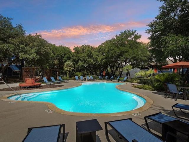 121 Craddock Ave, San Marcos, TX 78666