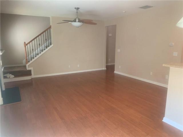 121 Creekwood Trail
