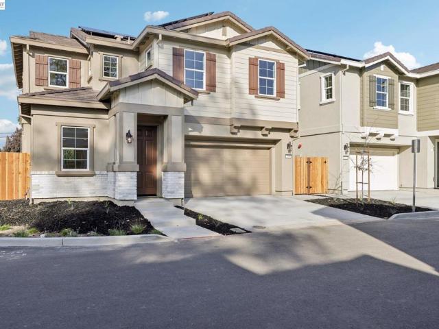 121 Creek View Cir