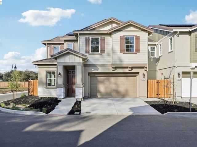 121 Creek View Cir, Fairfield, CA 94533