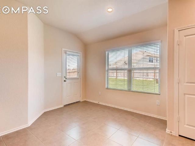 121 Andesite Trl, Buda, TX