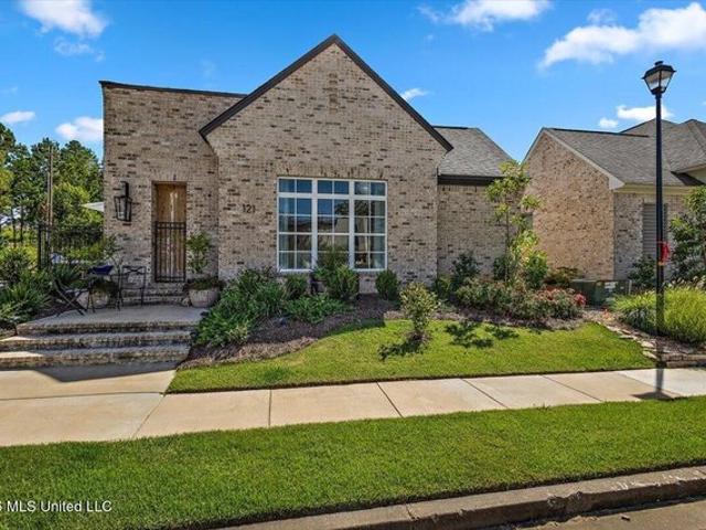 121 Andrew Jackson St, Madison, MS 39110