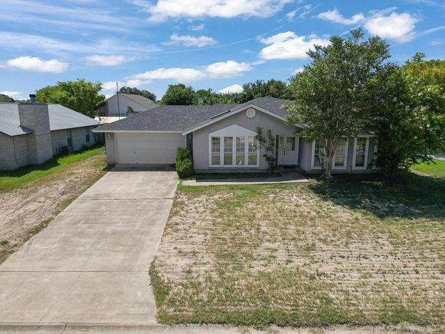 121 Alambre Dr, Del Rio, TX 78840