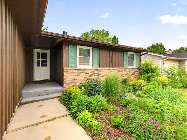 121 alexander drive