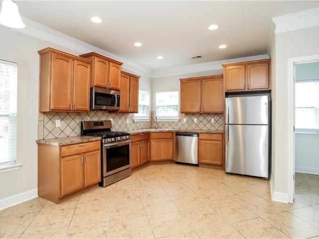 121 Arena Trail