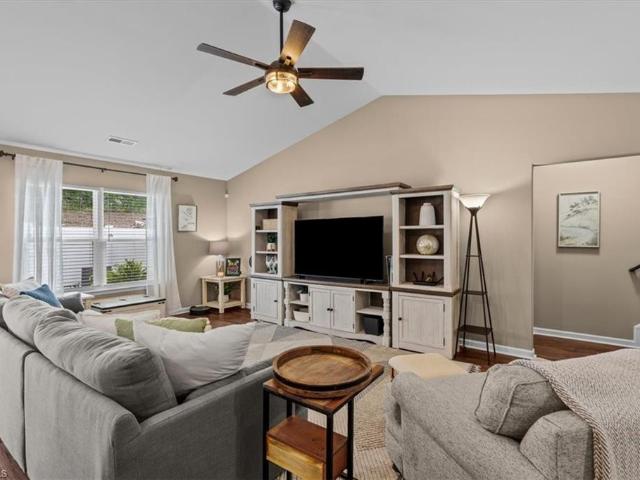 121 Bouldin Court