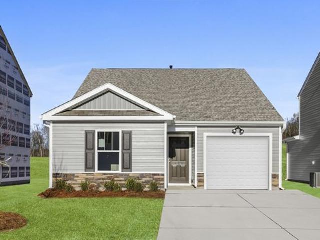 121 Bobbin Rd, Greenville, SC 29611