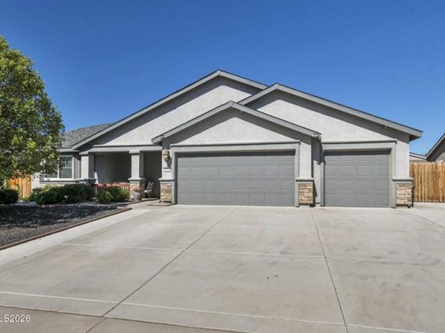 121 Bethpage Rd, Dayton, NV 89403