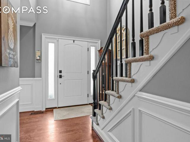 121 Beech Dr, Hatboro, PA