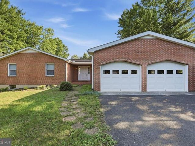 121 Belle Boyd Blvd, Inwood, WV 25428