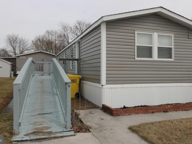 121 Bengies Rd, Middle River, MD 21220