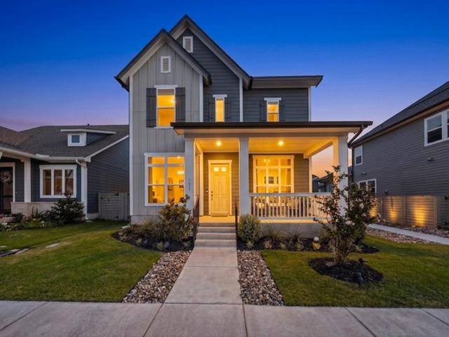 121 Breda Ave, Bastrop, TX 78602
