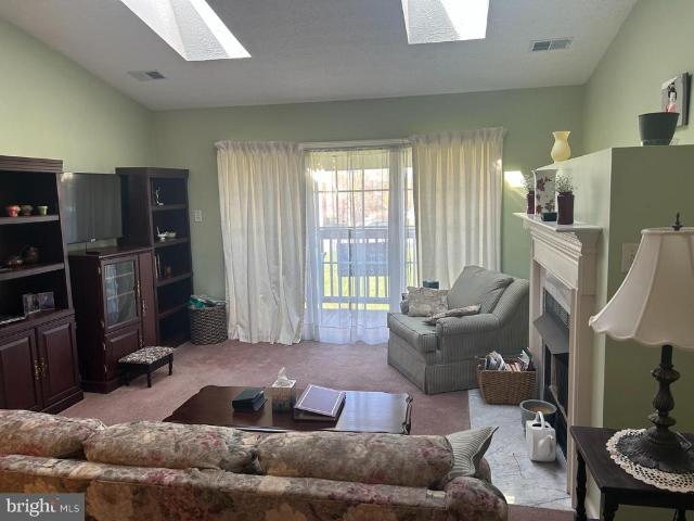 121 Brookland Court # 8