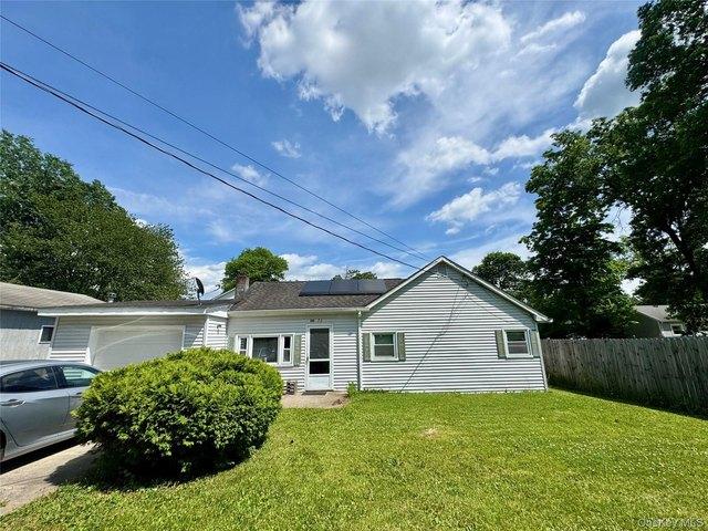 121 Brookline Ave, Middletown, NY 10940