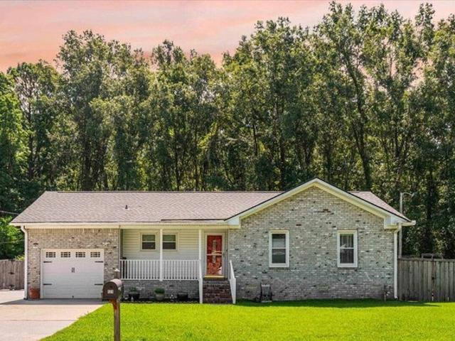 121 Gator Dr, Goose Creek, SC 29445