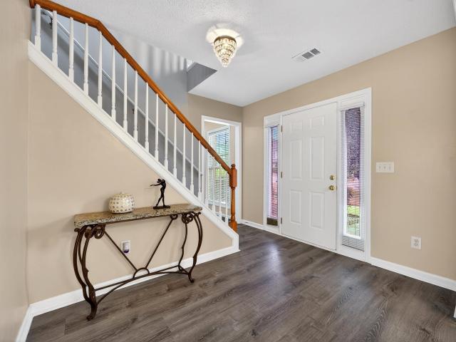121 Grandview Circle