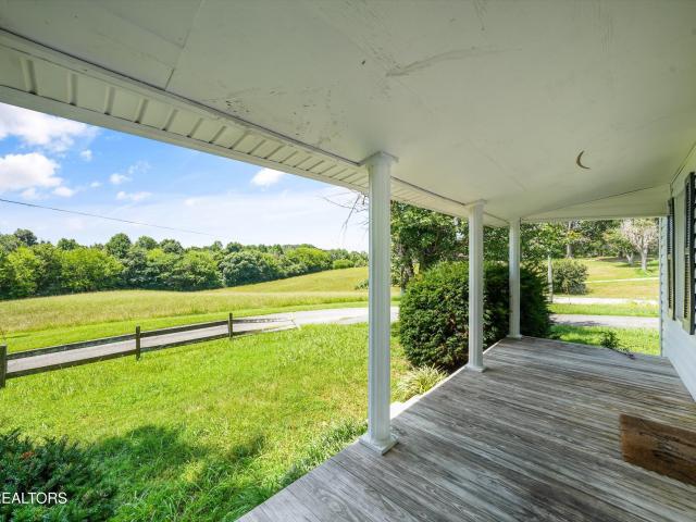 121 Green Rd