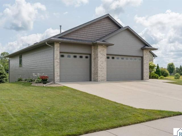 121 Grovebrook Drive
