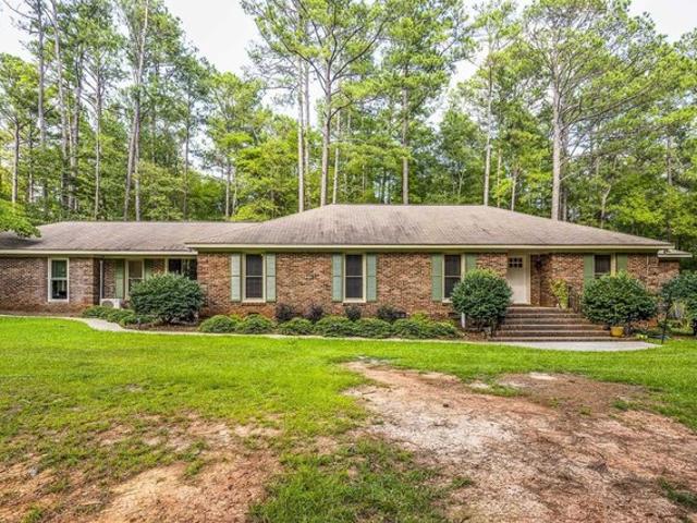 121 Deer Tract Dr, Little Mountain, SC 29075