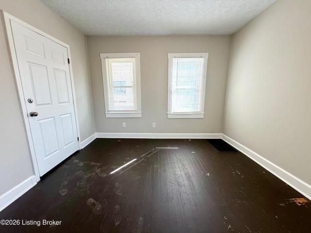 121 E 14th St 2