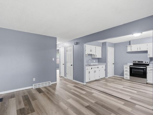 121 E Watrous Avenue