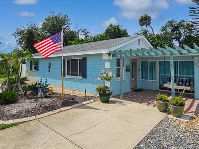 121 E Yelkca Ter, Edgewater, FL 32132
