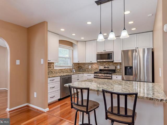 121 E Cherry Hill Road