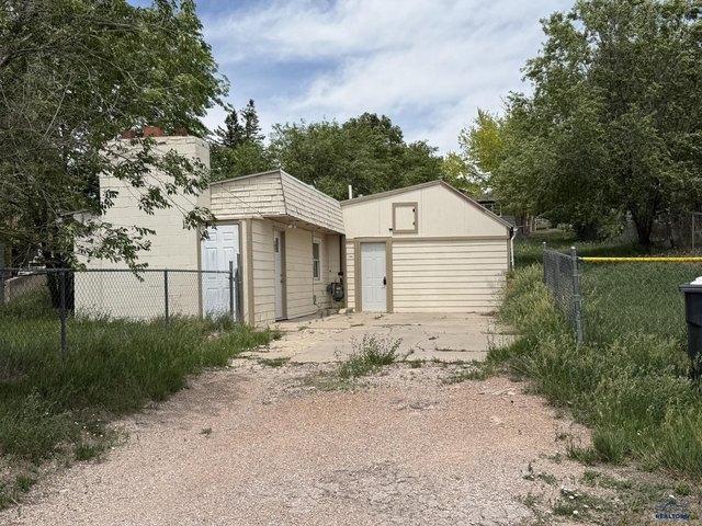 121 E College Ave, Rapid City, SD 57701