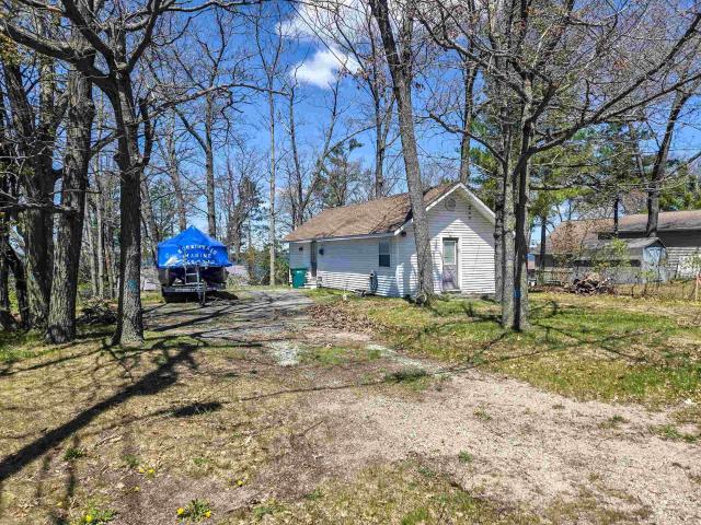 121 E Houghton Lake Drive